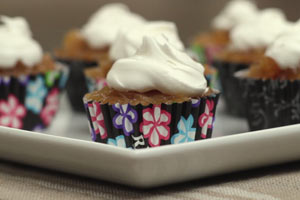 Pineapple Cheesecake Cupcakes | Reynolds Brands